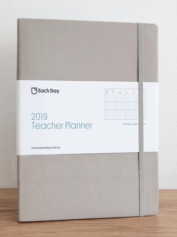 Each Day Diary - 2019 Teacher Planner: Warm Grey (TP_2019-1 ...